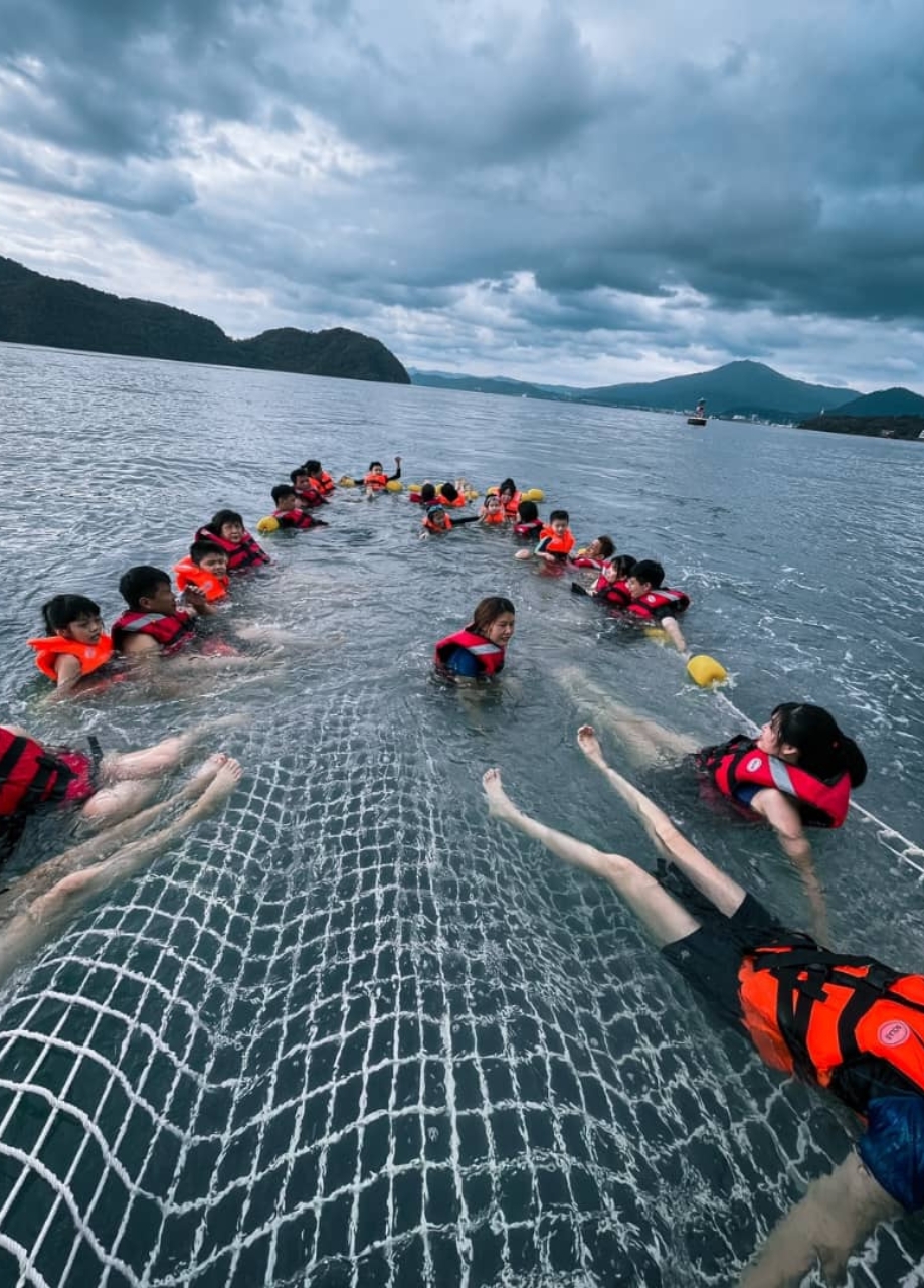 Premium Private Sunset Cruise for team building and family
